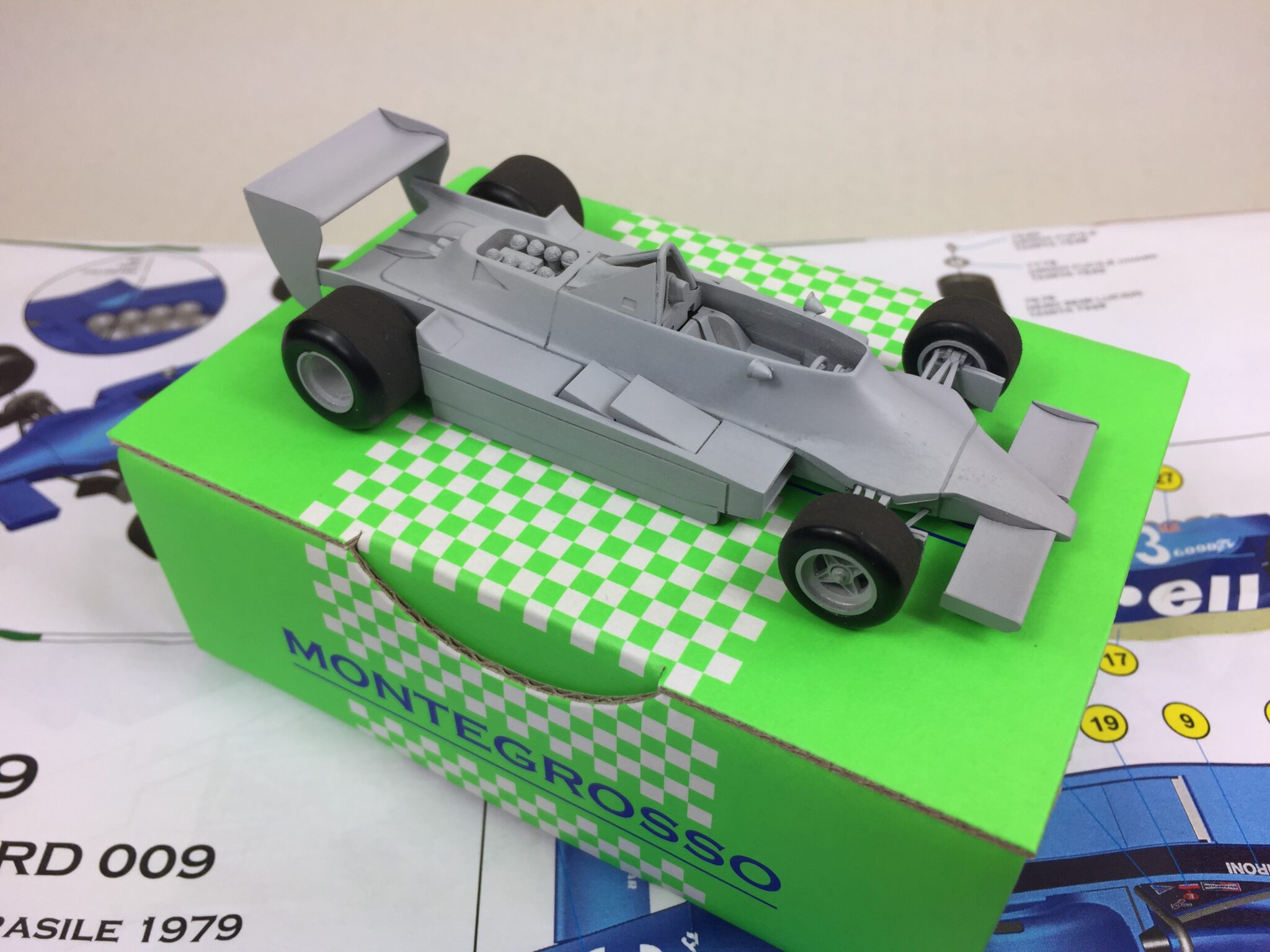 OPENING THE BOX MTG 009 TYRRELL 009 BRAZILIAN G.P. 1979 - Tameo Kits